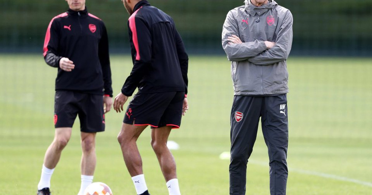 HLV Arsene Wenger: 'Tôi không quyết định chia tay Arsenal'