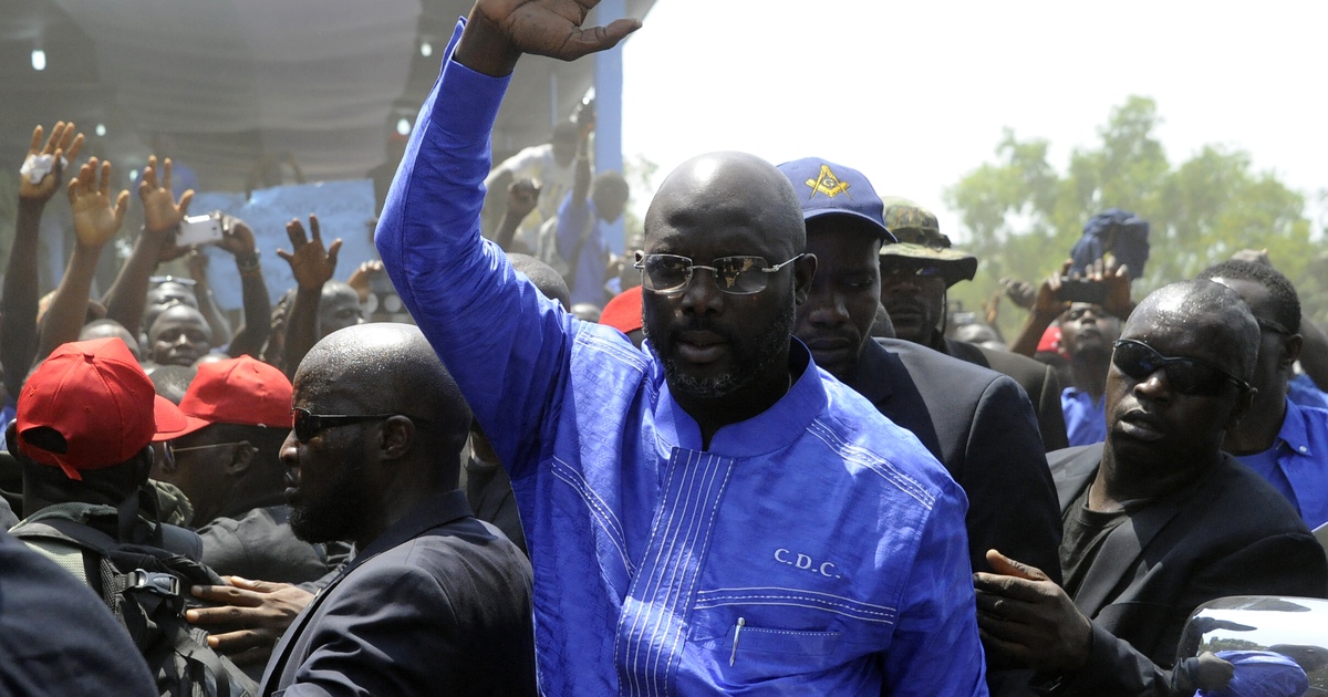 Huyền thoại bóng đá George Weah trở thành Tổng thống Liberia
