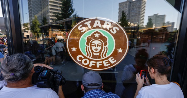 Stars Coffee có giúp người Nga quên Starbucks?